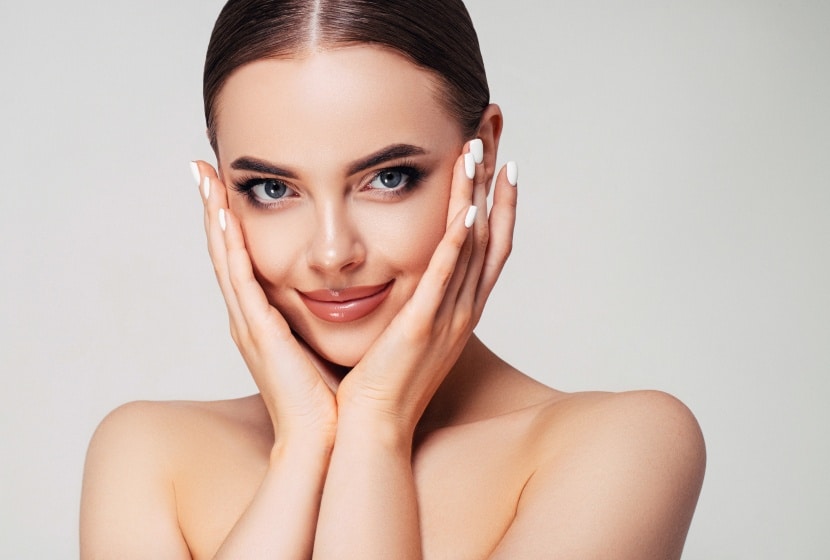 Injection d'Acide Hyaluronique Pommettes | Dr Luneau | Aix en Provence